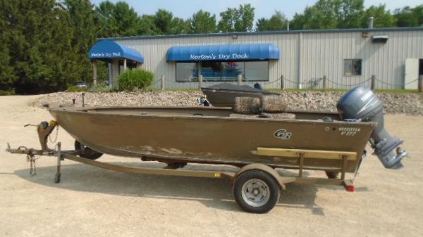 Pre-Owned Boats - Nortons Dry Dock