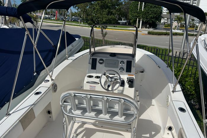 2018 Robalo R180 Center Console Pompano Beach, Florida - Complete Boat