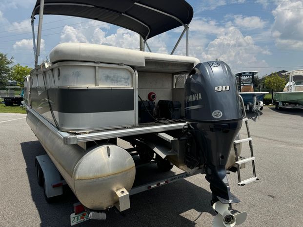 2007 SunChaser 8522 Cruise RE Saint Cloud, Florida - Toho Marine