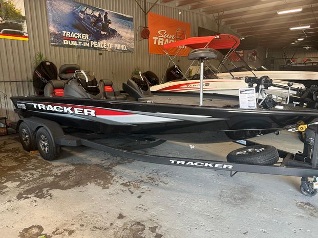 2025 Tracker Savage 215 Fort Smith, Arkansas - Whit’s Marine