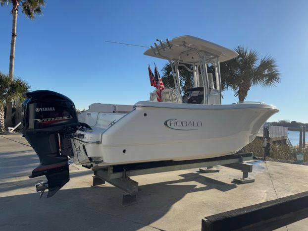 2021 Robalo R230 Center Console Savannah, Georgia - Dunbar Yachts