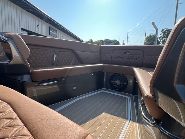 2026 Nor-Tech 400 Supersport Lake Ozark, Missouri - Midwest Boating Center