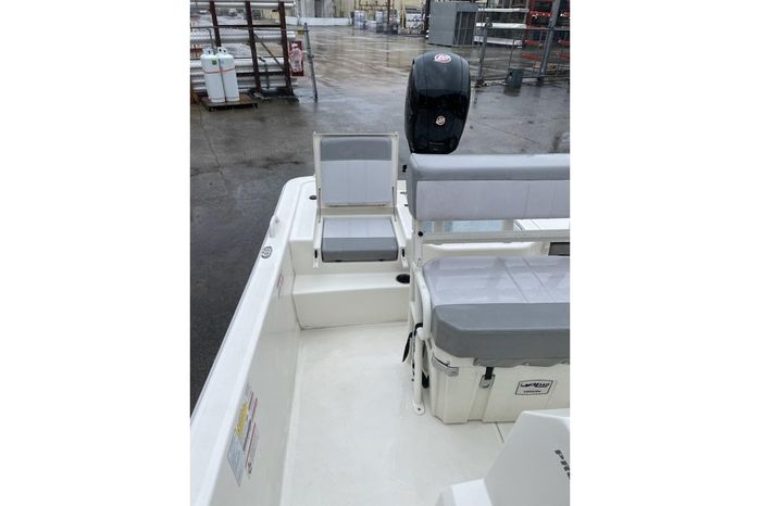 2024 Mako Pro Skiff 19 CC Springfield, Missouri - White River Factory ...