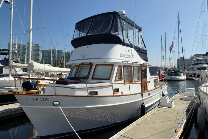 1978 CHB 34 Marina del Rey, California - Seacoast Yachts